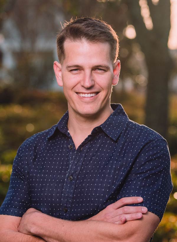 Dr. Christopher Gomez - Doctors Choice Awards in Dentistry